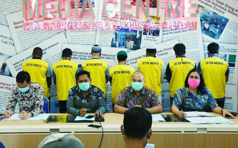 Overstay Lebih dari Sebulan, 6 WNA Dideportasi – Direktorat Jenderal ... Overstay Lebih dari Sebulan, 6 WNA Dideportasi – Direktorat Jenderal ...